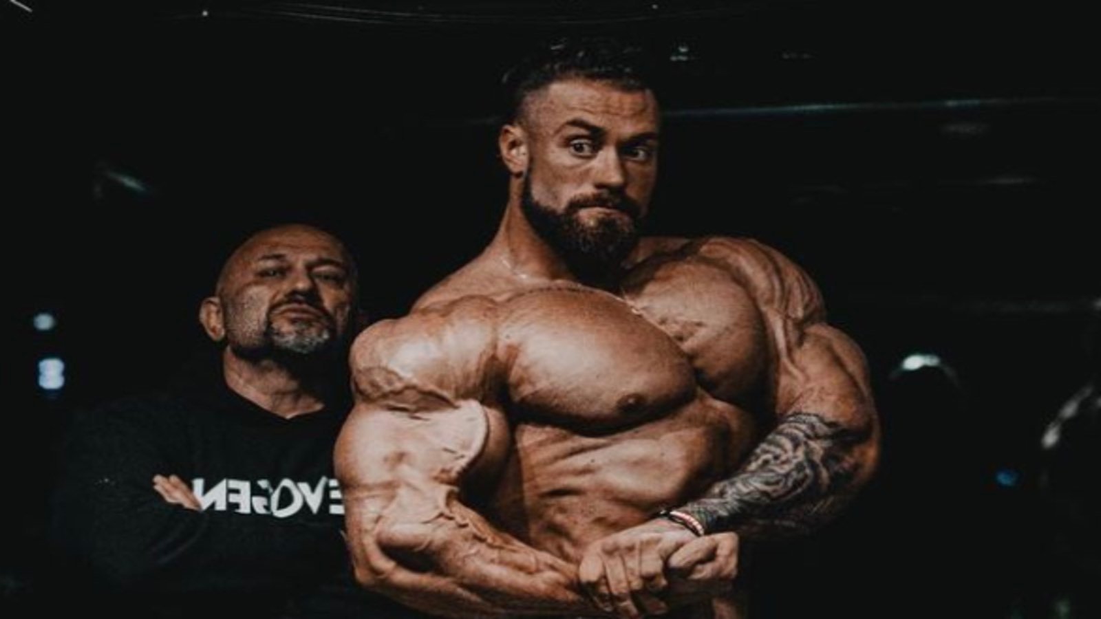 Chris Bumstead construit son propre gymnase privé - Trendy Daddy
